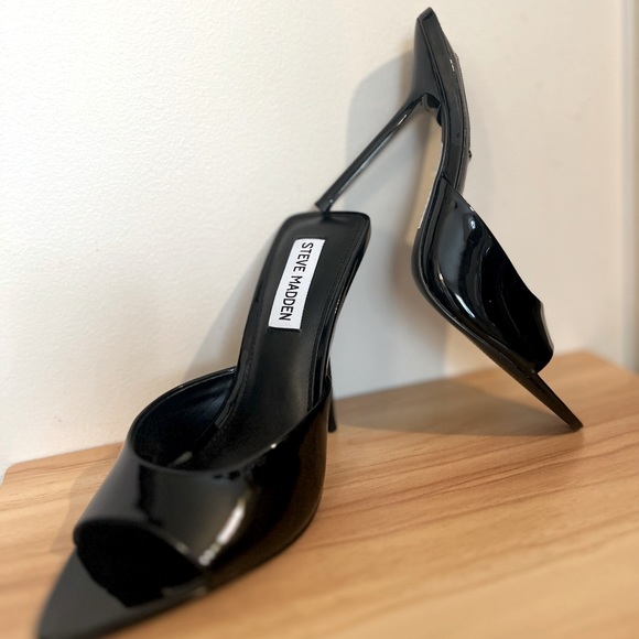 Steve Madden | Shoes | Slick Steve Madden Dainty Heel In Black | Poshmark